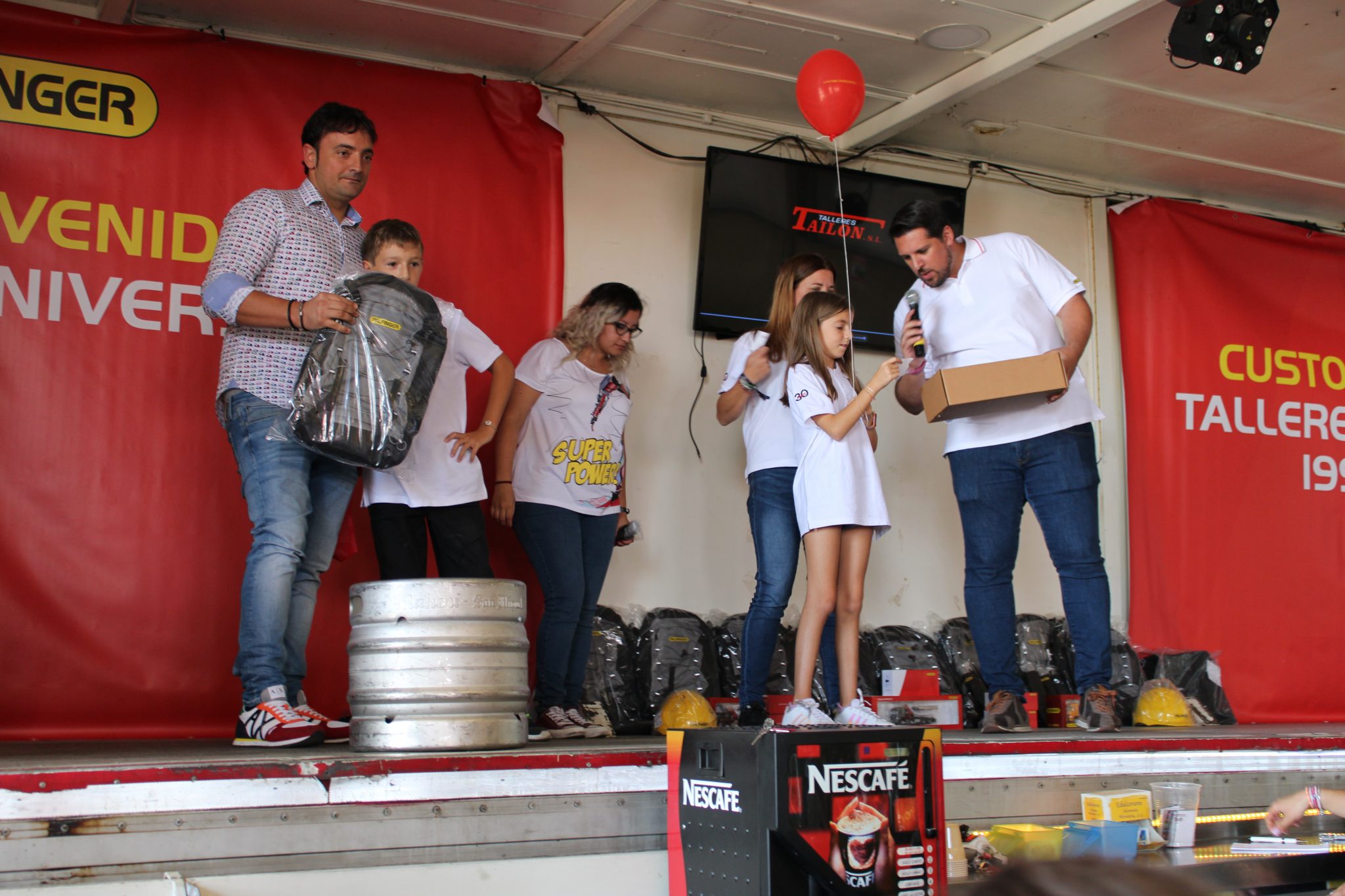 TALLERES TAILON CELEBRANDO 30 AÑOS DE EVOLUCION - MOVICARGA