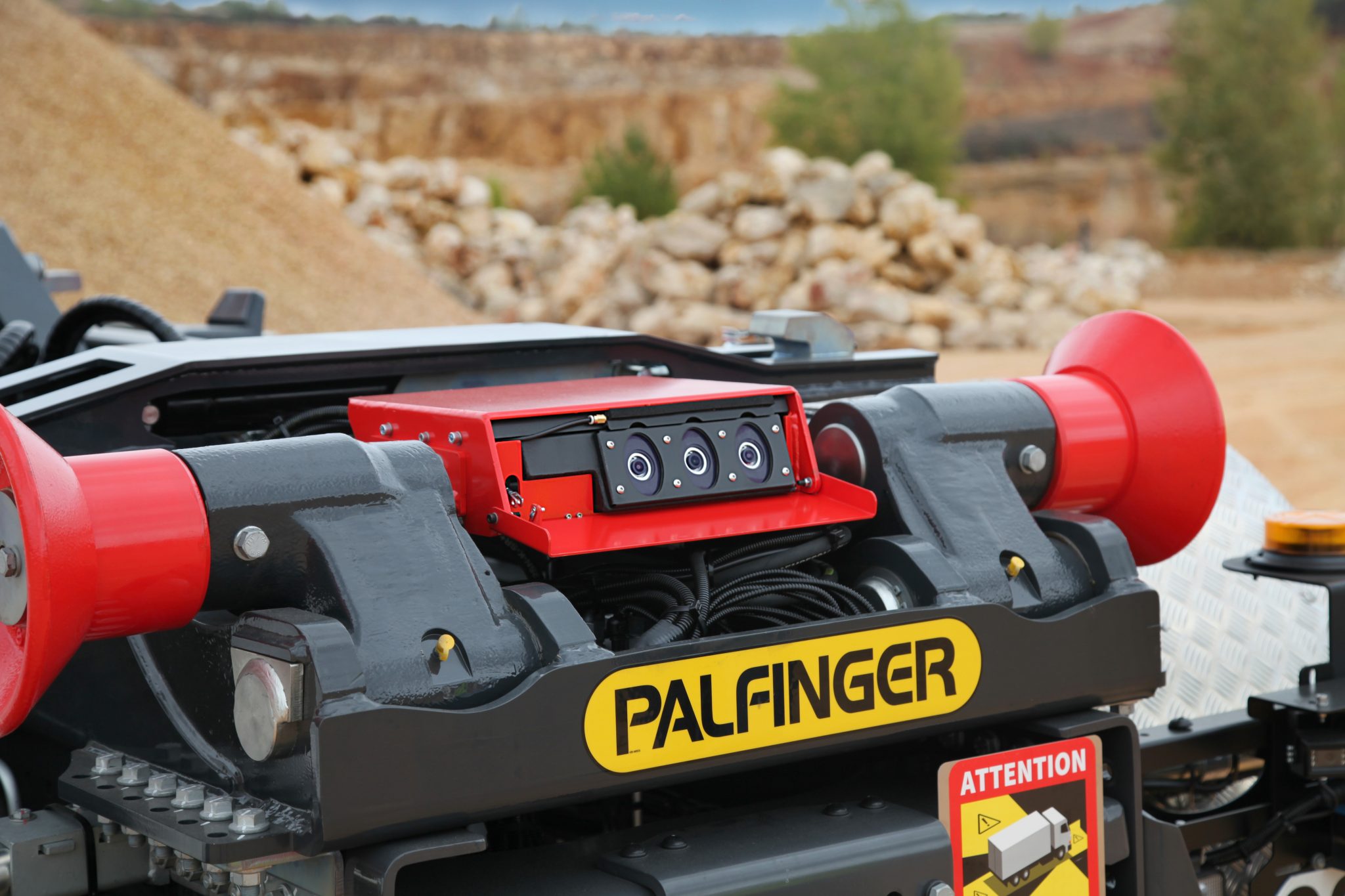 NUEVA GENERACIÓN DE POLIBRAZOS PALFINGER - MOVICARGA