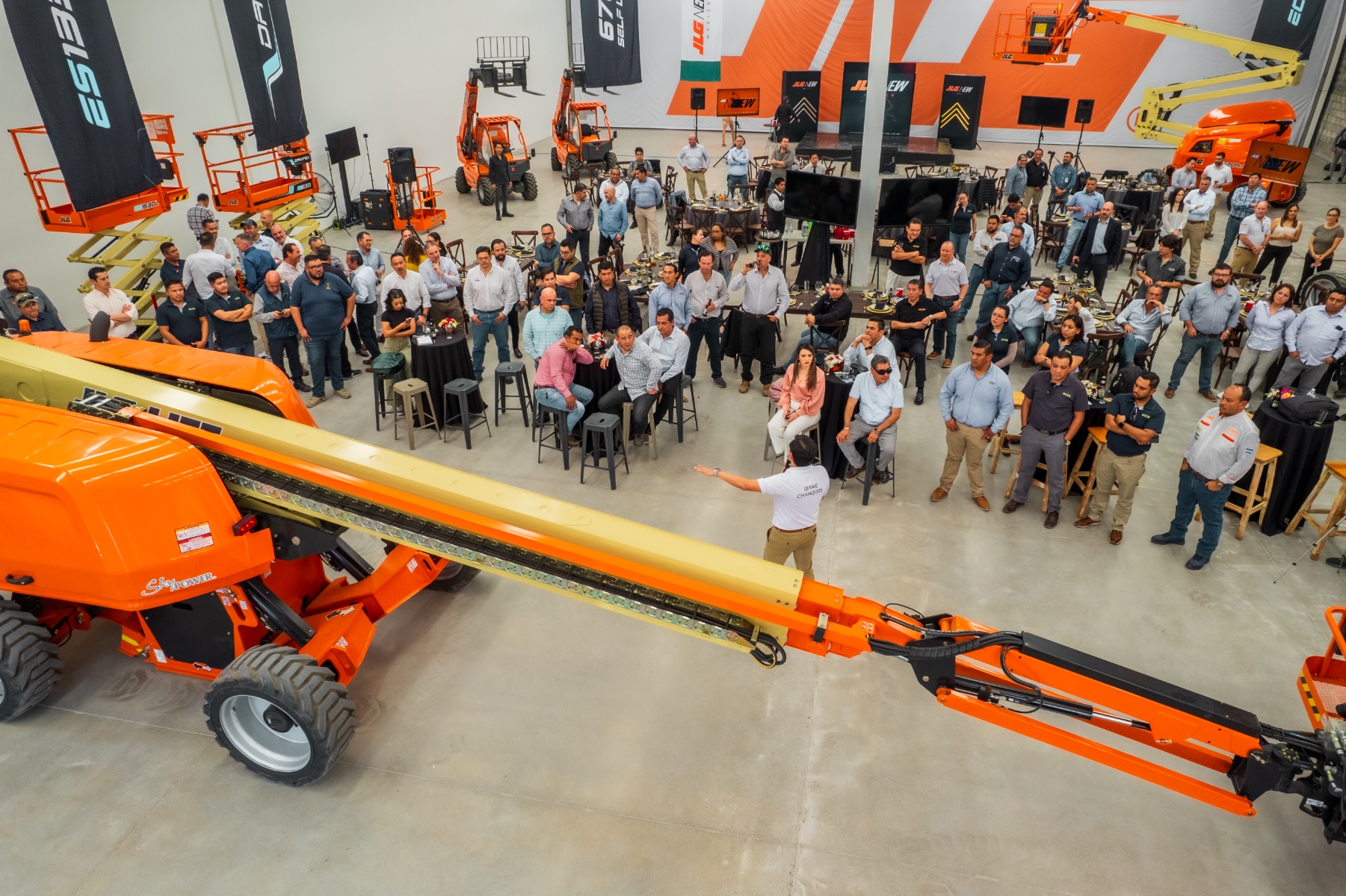 JLG RECIBIÓ A PROFESIONALES DEL SECTOR DE ALQUILER EN SUS NUEVAS ...