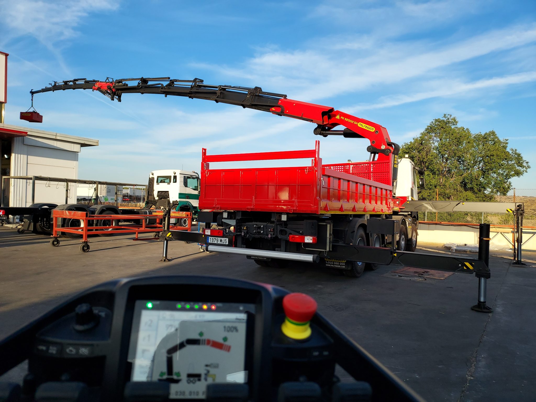 TRANSPORTES HECTORALEX POTENCIA SU FLOTA CON LA GRÚA PALFINGER PK ...
