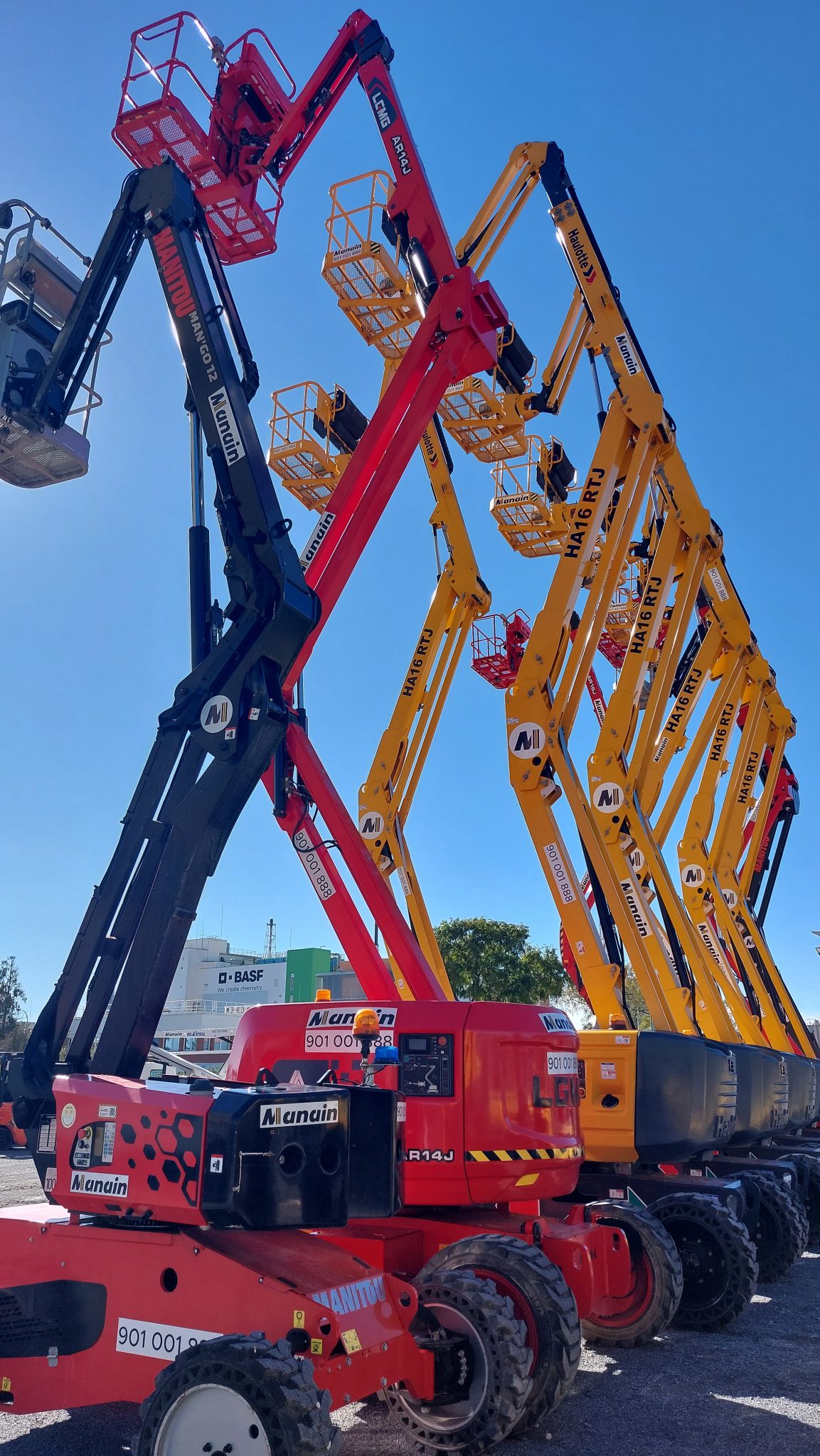 MANAIN ESTRENA LA DISTINTIVA PEGATINA 'M' EN LA FLOTA DE ALQUILER ...