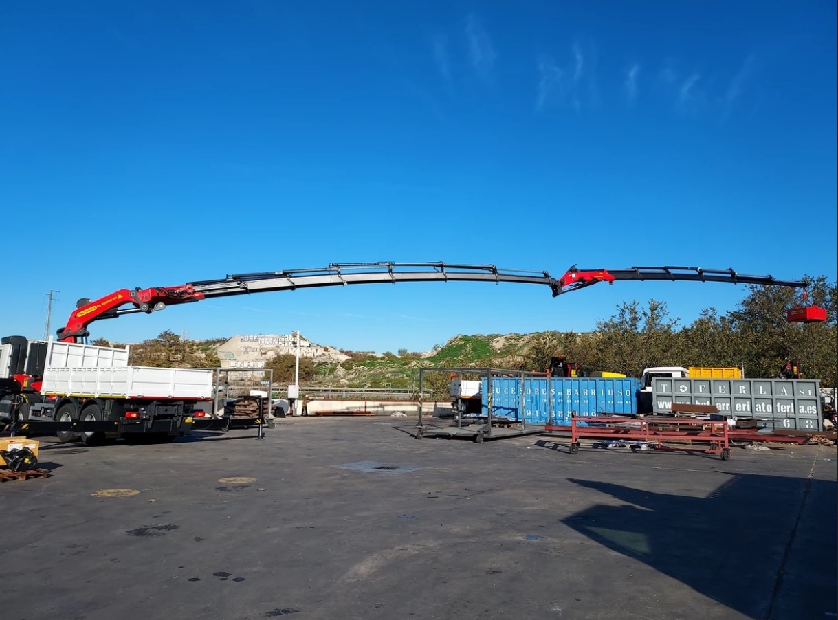 LA GRÚA PALFINGER PK 920002 SH AUMENTA LA FLOTA DE ARENAS SAN JOSÉ S.L ...