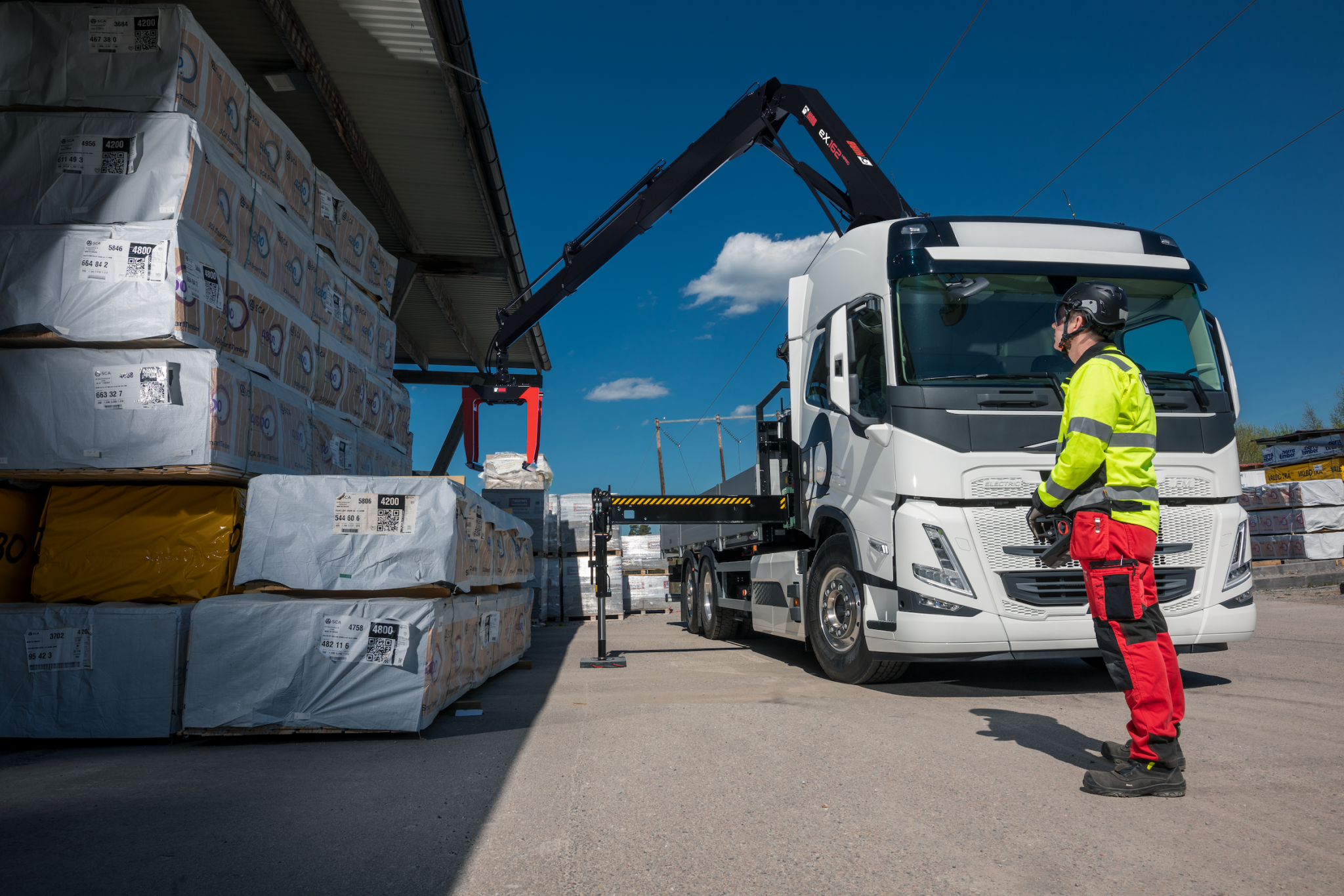HIAB LANZA LA GRÚA HIAB EX.HIPRO – MOVICARGA