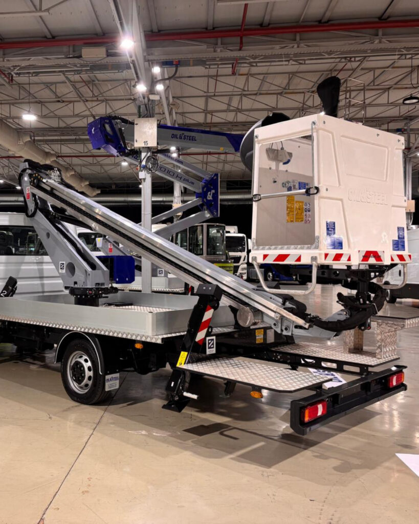 ZANI LIFT EXHIBE SUS SOLUCIONES TECNOLÓGICAS EN EXPOVANS & TRUCKS 2025 ...