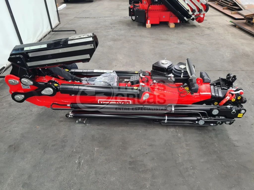 LA NUEVA FASSI F805R TECHNO YA OPERA EN ESPAÑA – MOVICARGA